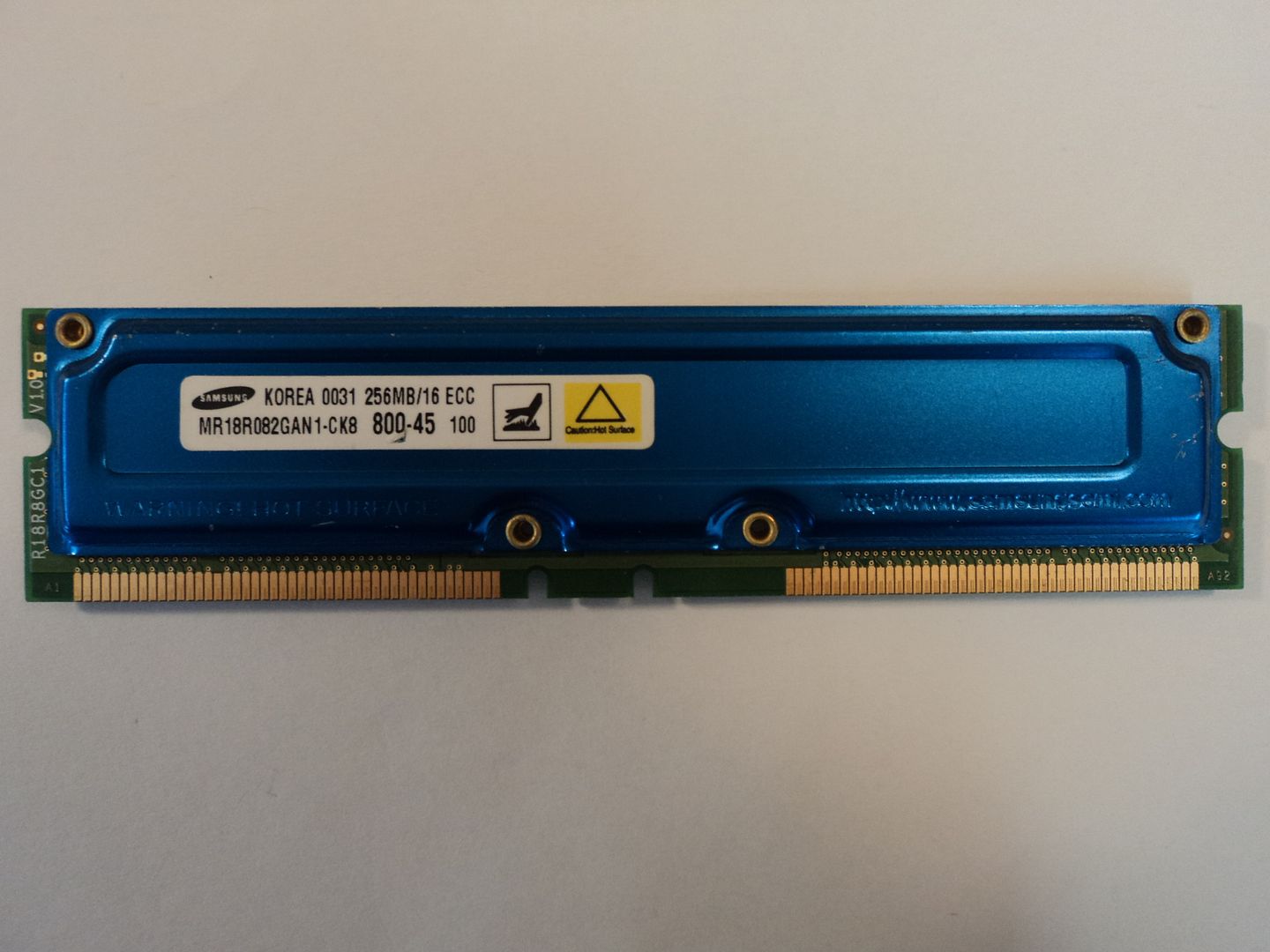 Samsung RAM Memory Module 256MB PC800-45 RDRAM RIMM MR18R082GAN1-CK8